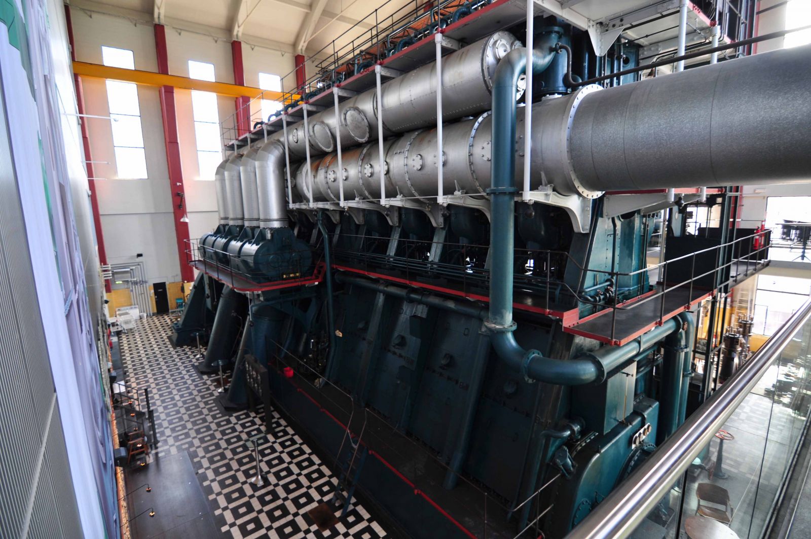 100 years of diesel ships - Ναυτικά Χρονικά