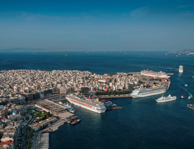 Το λιμάνι του Πειραιά βελτιώνει σταθερά τη θέση του ως λιμάνι πολλαπλών ...