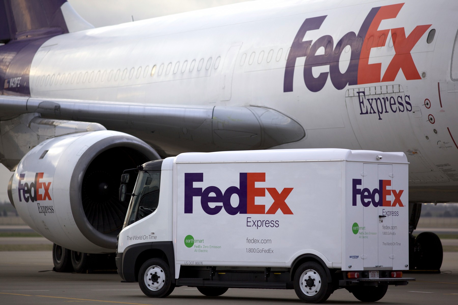 FedEx fedex