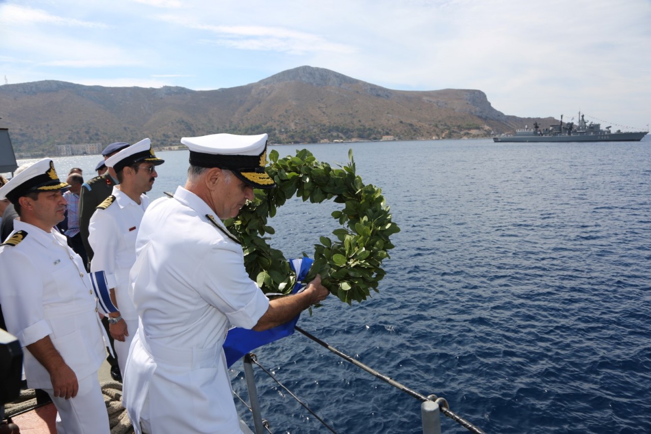 Τελετή Επετείου από τη βύθιση του Αντιτορπιλικού ΒΑΣΙΛΙΣΣΑ ΟΛΓΑ ...