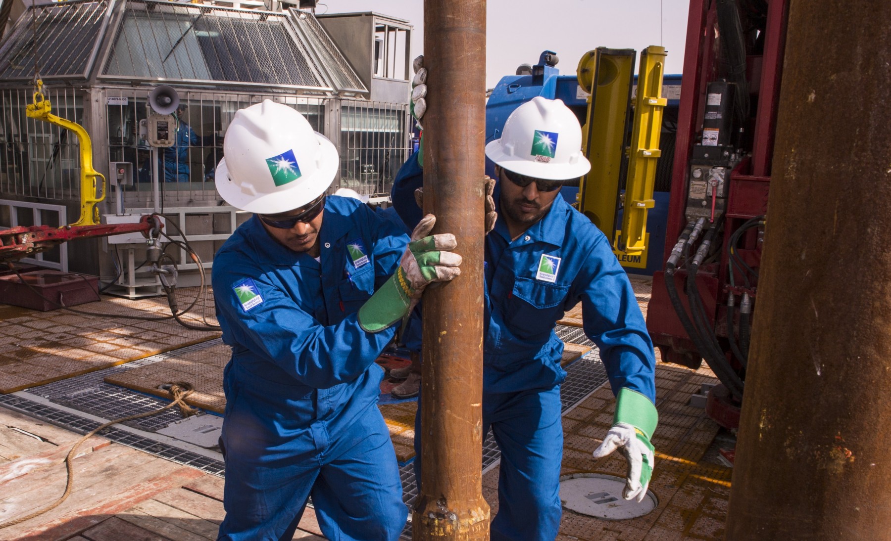 Τα «έξυπνα» κράνη της Aramco - Ναυτικά Χρονικά