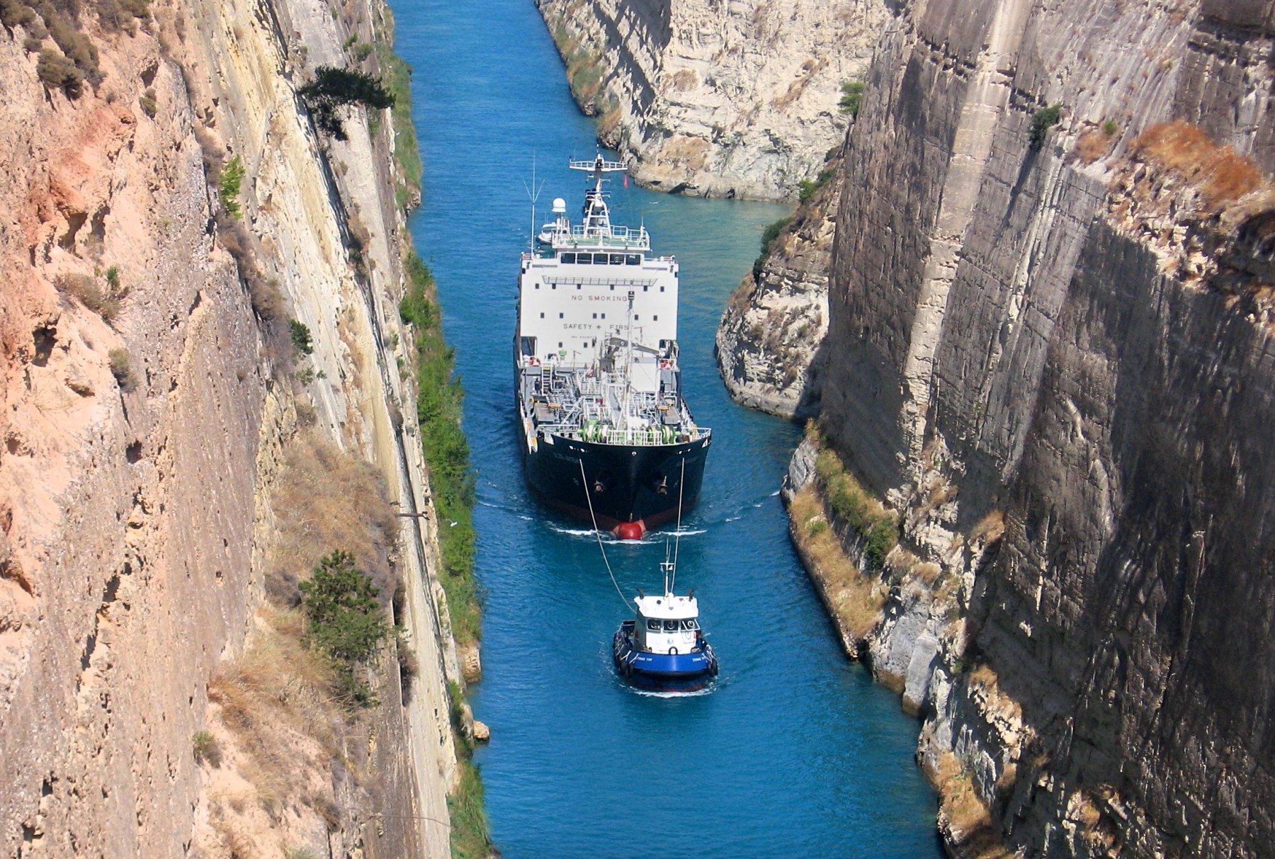Η Διώρυγα της Κορίνθου σε επαναλειτουργία για τη ναυσιπλοΐα - Ναυτικά ...