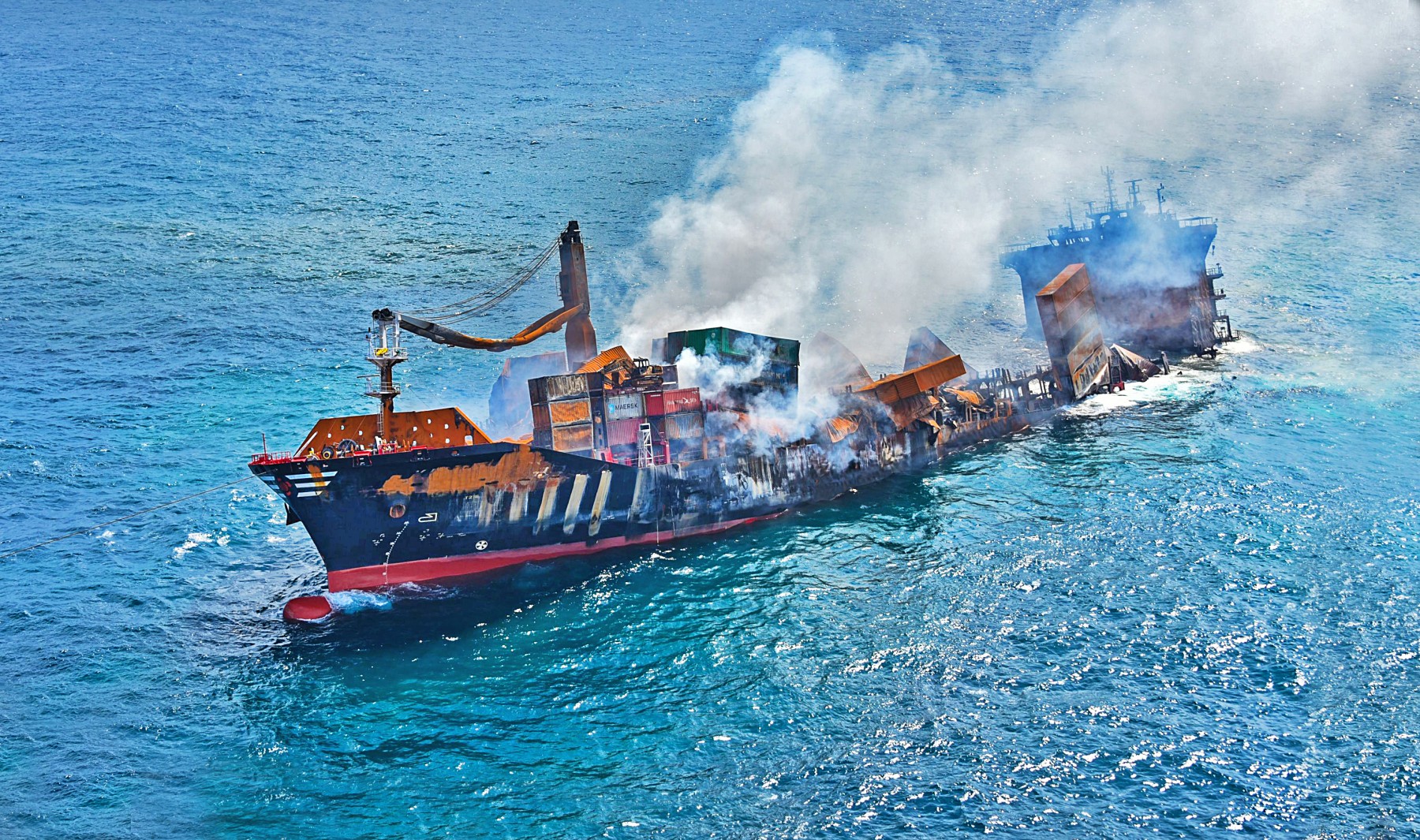 Ναυάγιο X-Press Pearl: Ξεκινά η επιχείρηση απομάκρυνσης - Ναυτικά Χρονικά