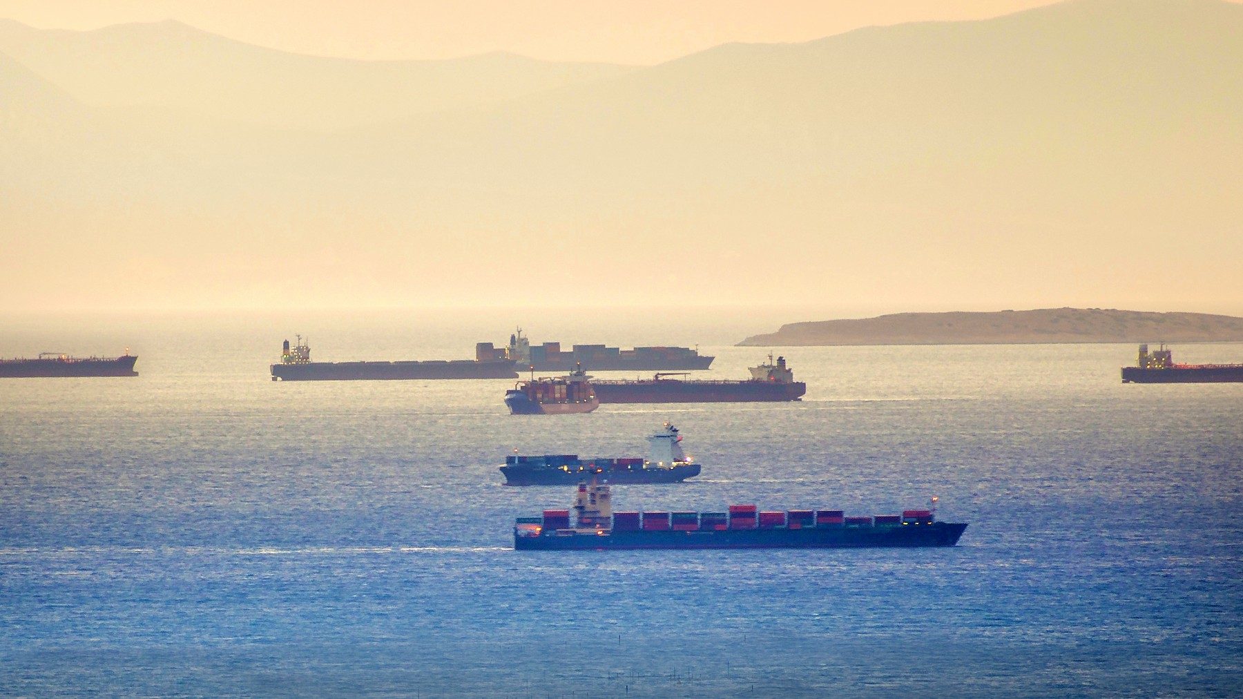 Ρωσική εισβολή: Η τελευταία ενημέρωση για τα ελληνόκτητα πλοία στη ...