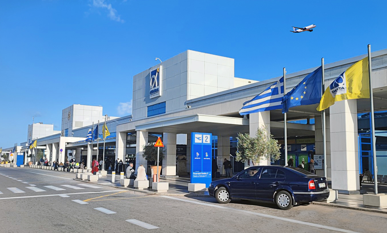 Το «Ελευθέριος Βενιζέλος» στην κορυφή των αερομεταφορών - Ναυτικά Χρονικά