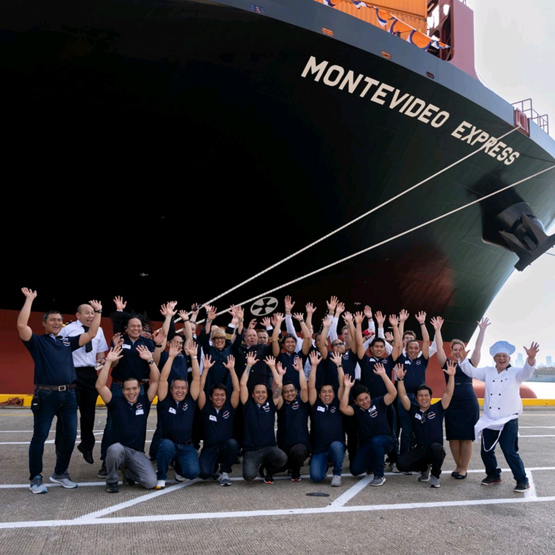 «Montevideo Express»: Τελετή ονοματοδοσίας για το νέο απόκτημα της ...