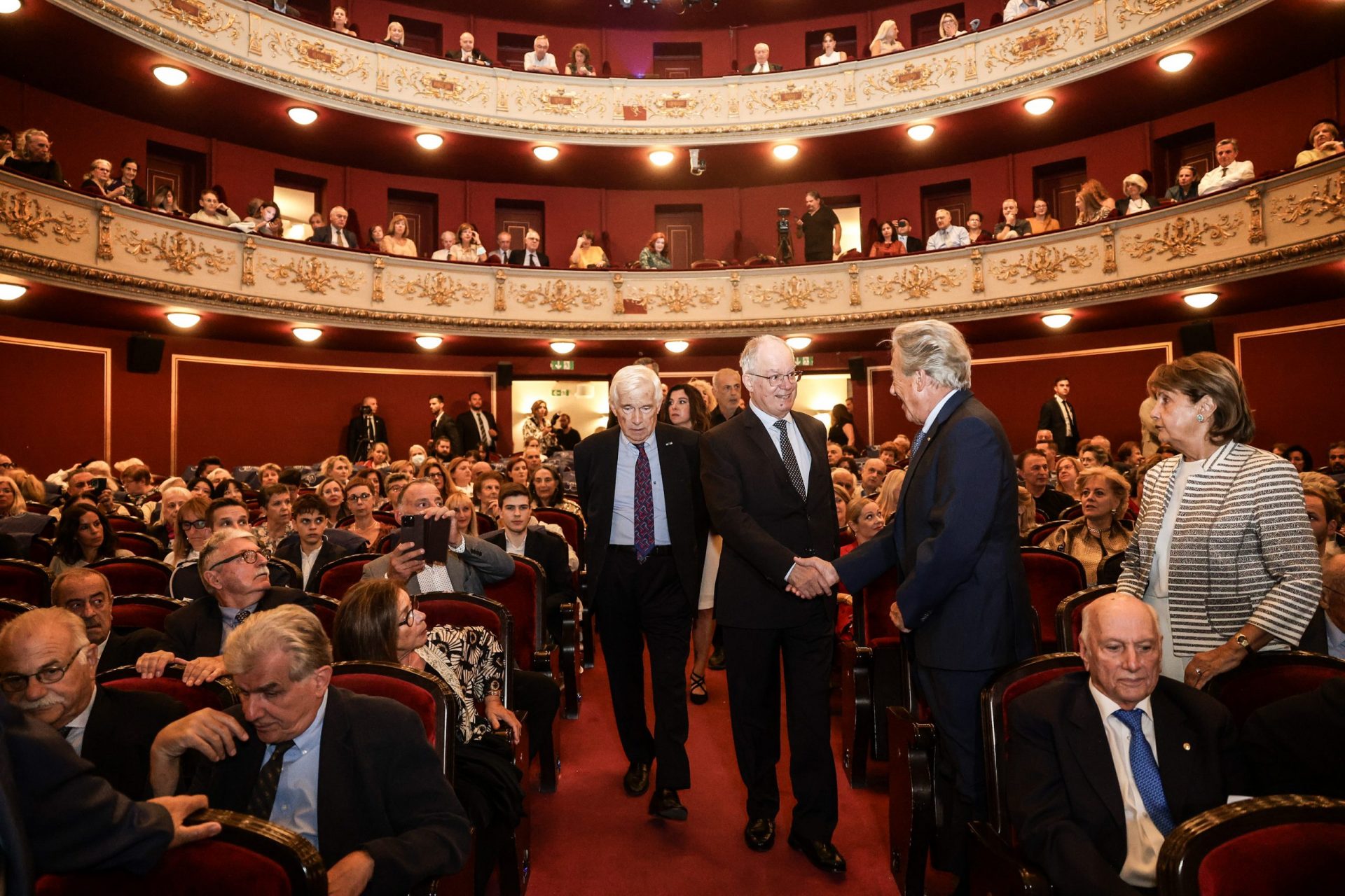 Ίδρυμα Αικ. Λασκαρίδη: Ένας φάρος Πολιτισμού και Παιδείας ετών τριάντα ...